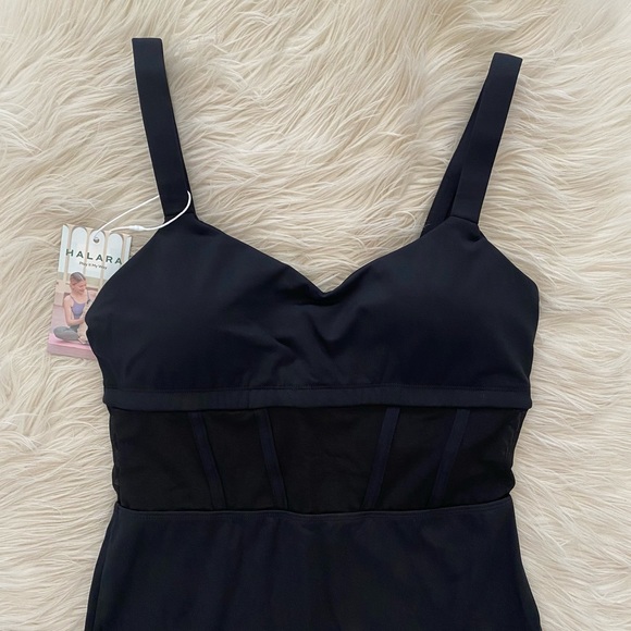 HALARA | Dresses | Halara Black Corset Sleeveless Athletic Cloudful Air ...